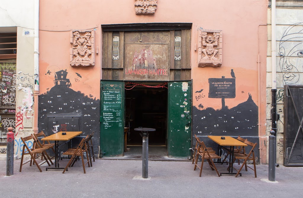 La Maison Hantée, le bar rock légendaire de Marseille a fêté ses 40 ans ...