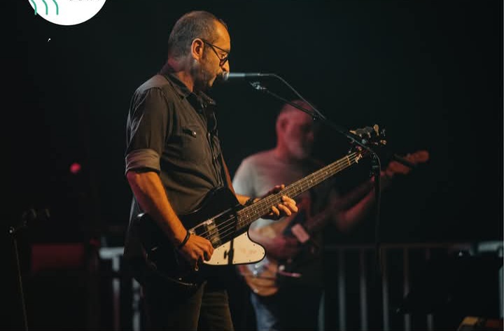 Zoom sur We See Hawks – Dark Globe